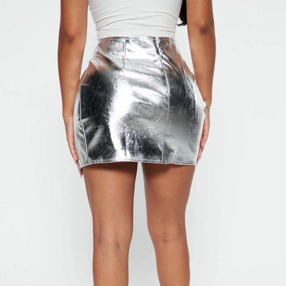 Skirts | Nwt Silver Metallic Mini Skirt | Poshmark